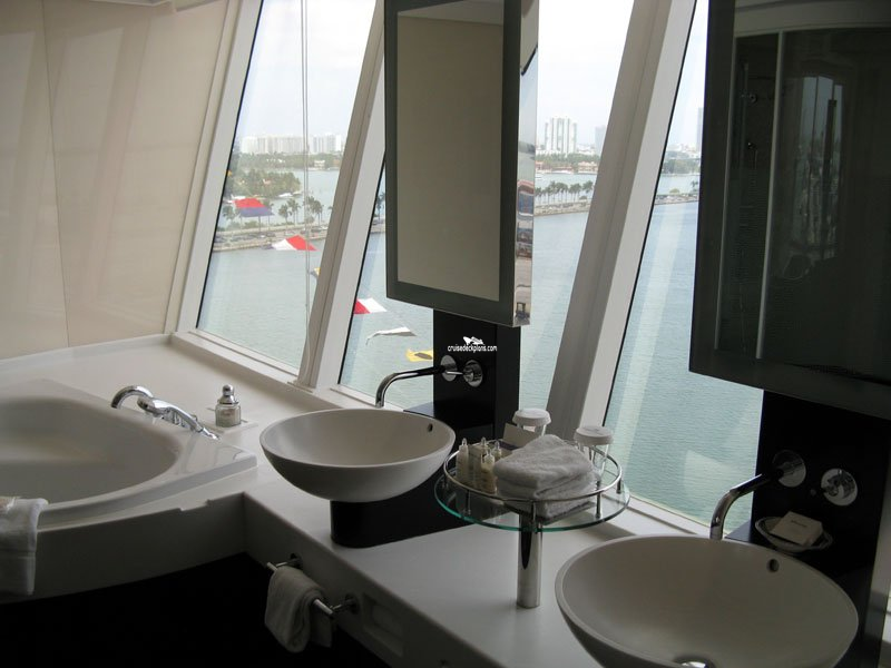 Cabin 17007 Norwegian Epic Stateroom