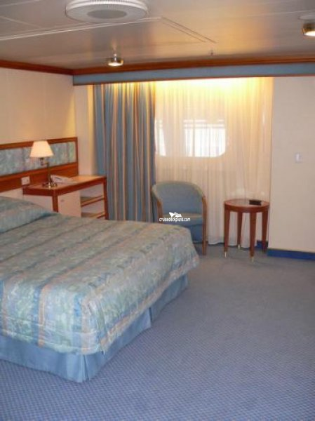 Stateroom E301 Diamond Princess