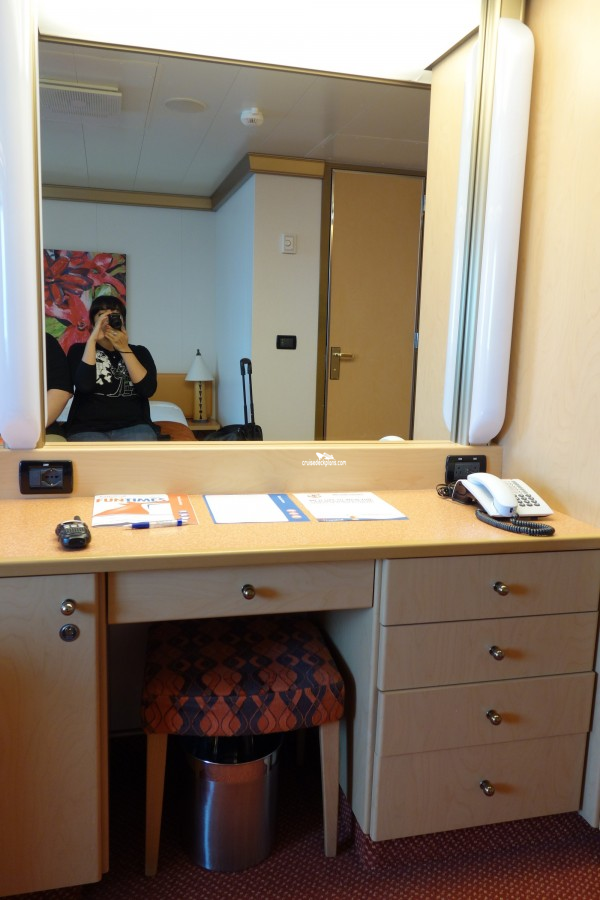 Carnival Magic Cabin 10206
