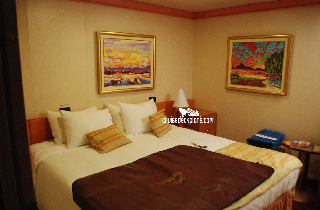 Carnival Splendor Cabin 9204
