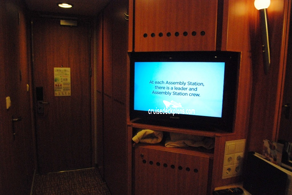 Cabin 9055 Celebrity Summit Stateroom