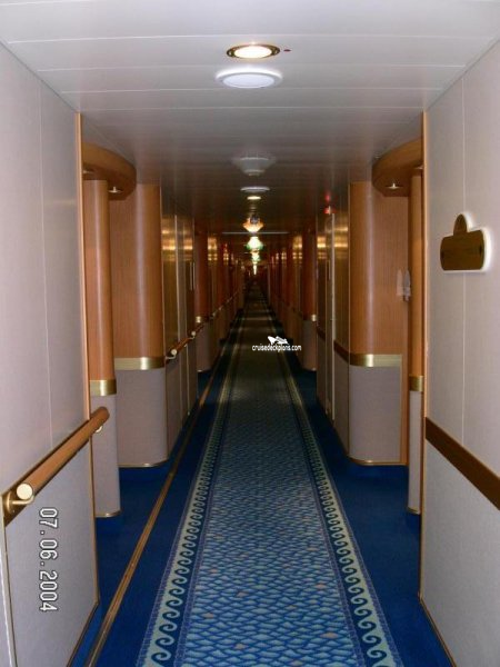 Cabin C733 Grand Princess Stateroom