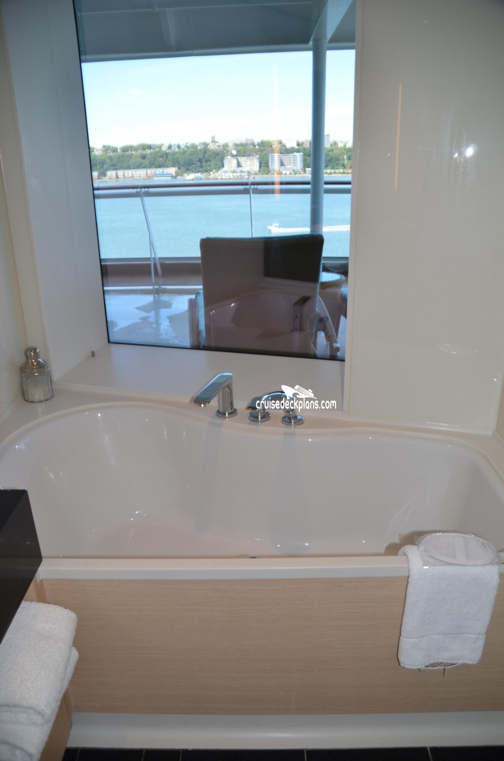 Cabin 12304 Norwegian Breakaway Stateroom