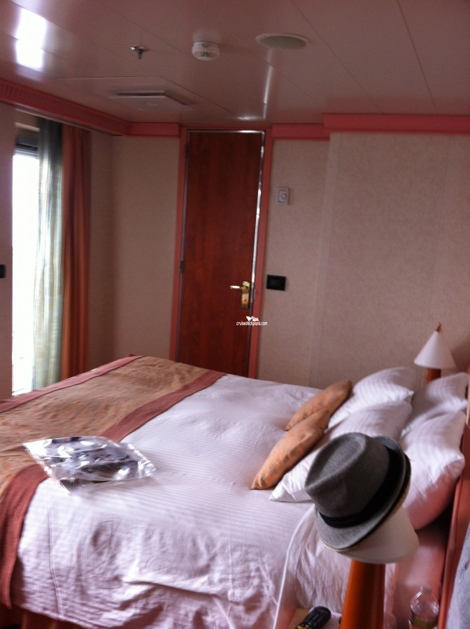 Carnival Splendor Cabin 7443
