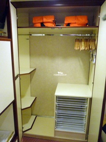 Pacific Explorer Cabin 9229