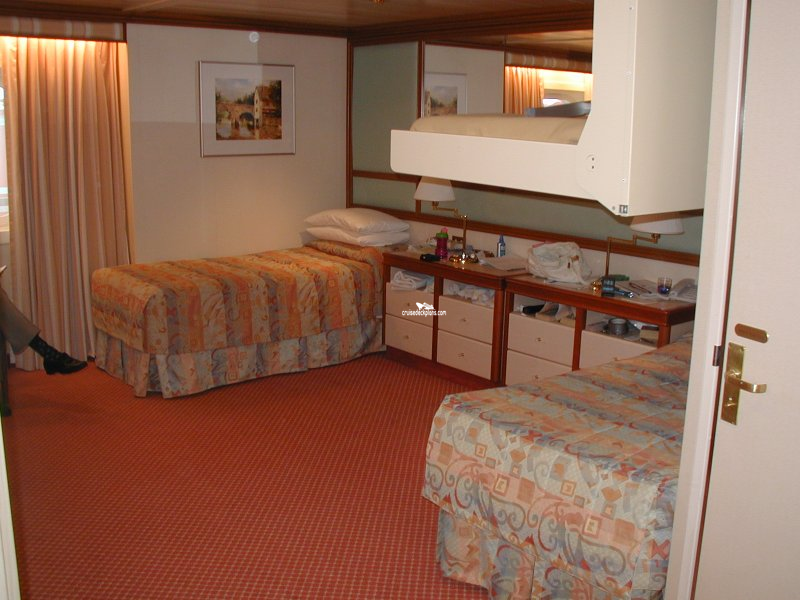 Cabin E507 Island Princess Stateroom
