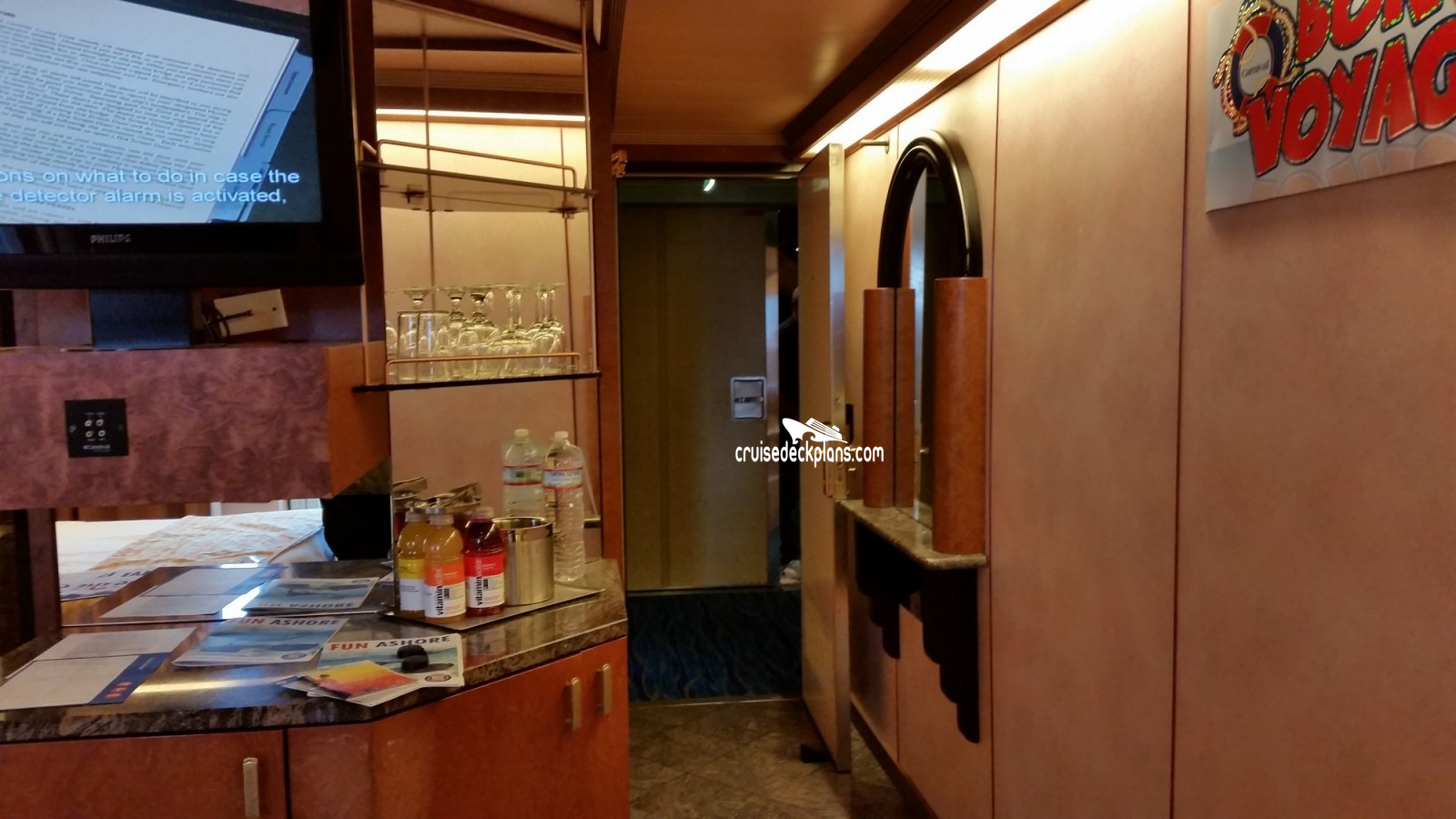 Carnival Triumph Ocean Suite Details and Pictures