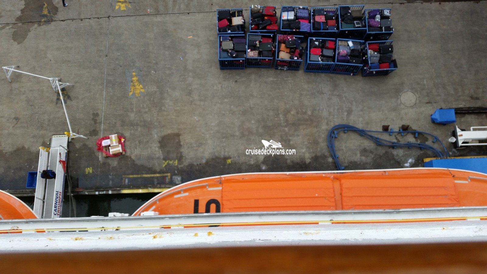 Carnival Triumph Ocean Suite Details and Pictures