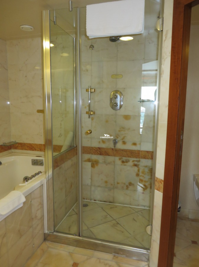 Coral Princess Cabin D703