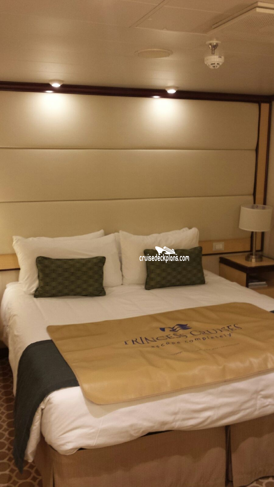 Stateroom M405 Royal Princess III
