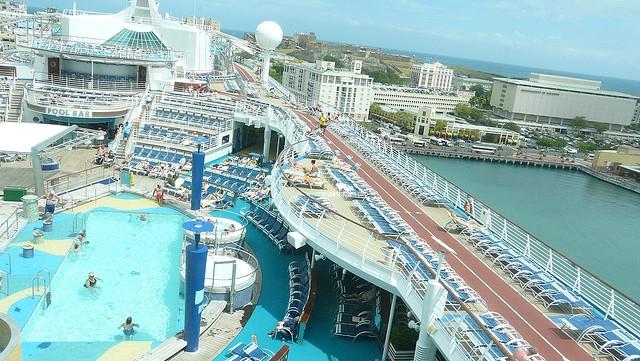 Explorer of the Seas Main Pools Pictures