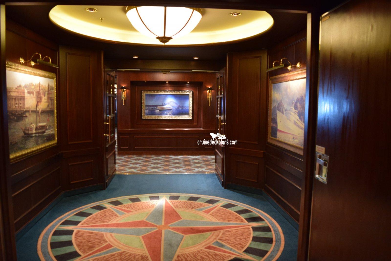 Island Princess Wheelhouse Bar Pictures