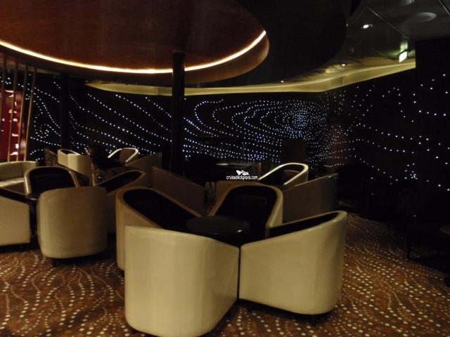 Disney Dream District Lounge Pictures