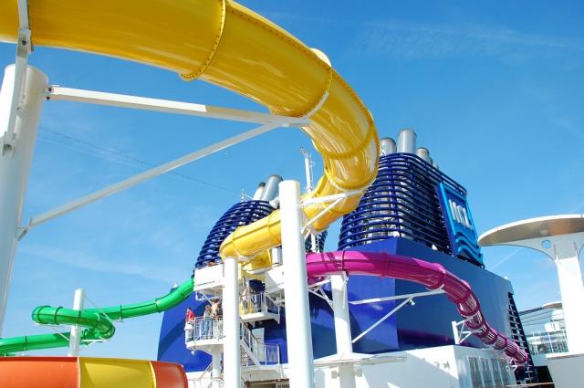 Norwegian Epic Pool Pictures