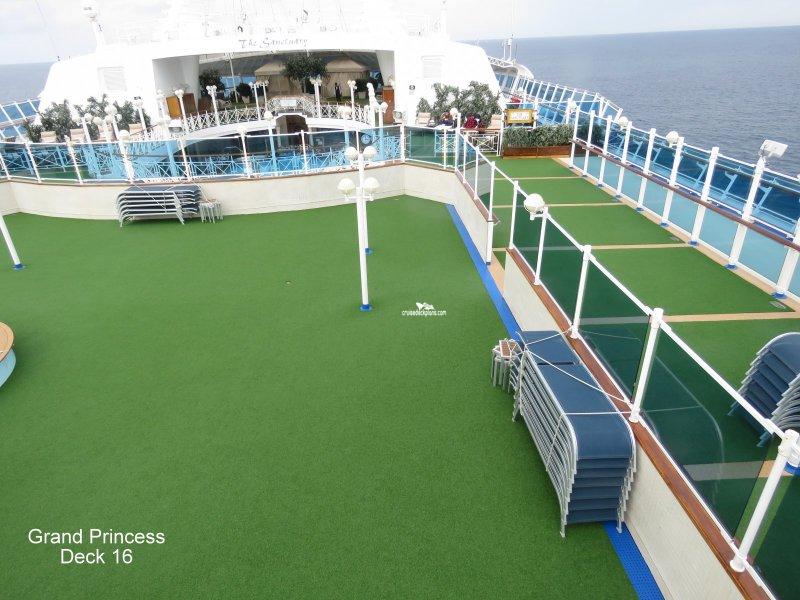 Grand Princess Splash Pool Pictures