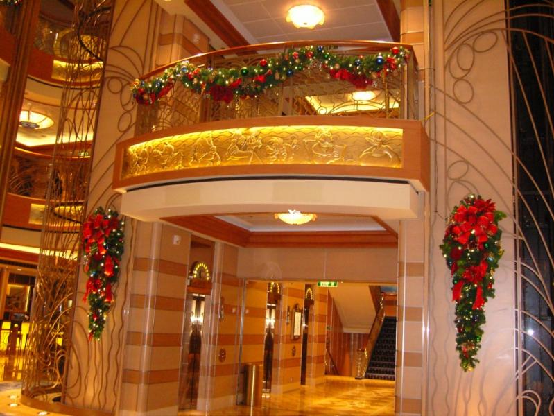 Disney Dream Atrium Pictures