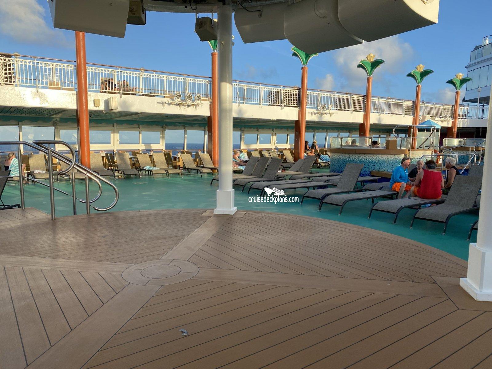 Norwegian Gem Tahitian Pool Pictures