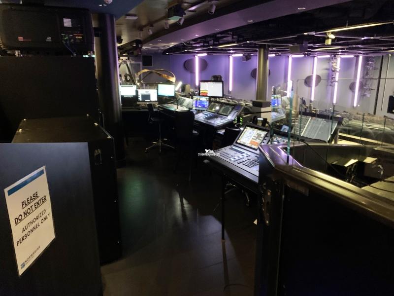 Norwegian Escape Escape Theater Pictures