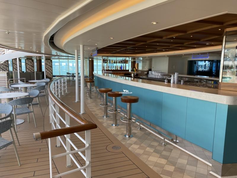 Discovery Princess Seaview Bar Pictures