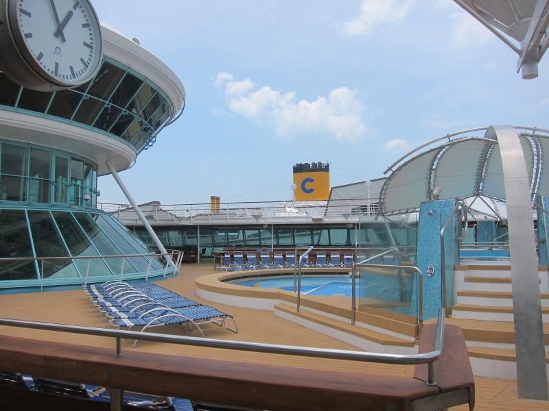 Legend of the Seas 1995 Main Pool Pictures