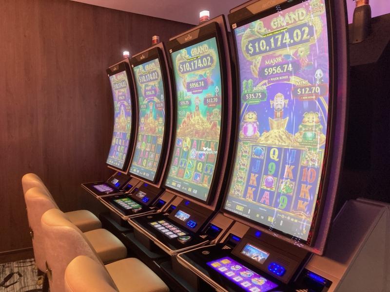 Norwegian Prima Casino Pictures
