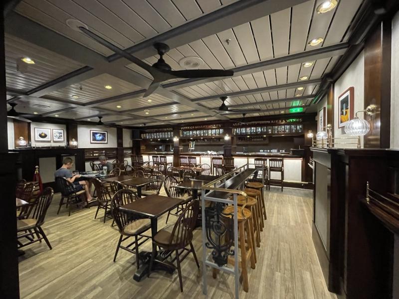 Navigator of the Seas English Pub Pictures