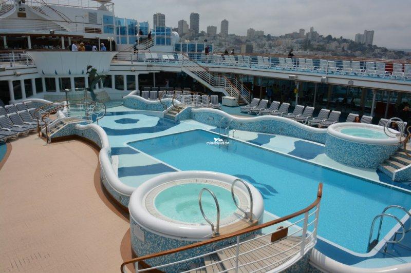 Grand Princess Neptunes Reef and Pool Pictures