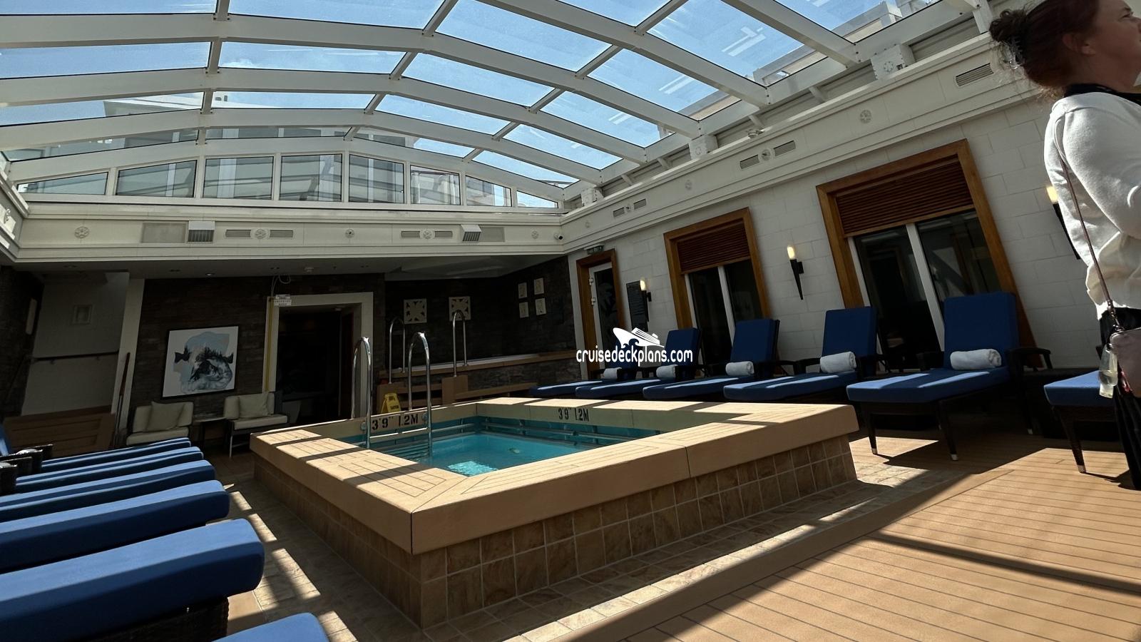 Norwegian Gem Haven Pool Pictures