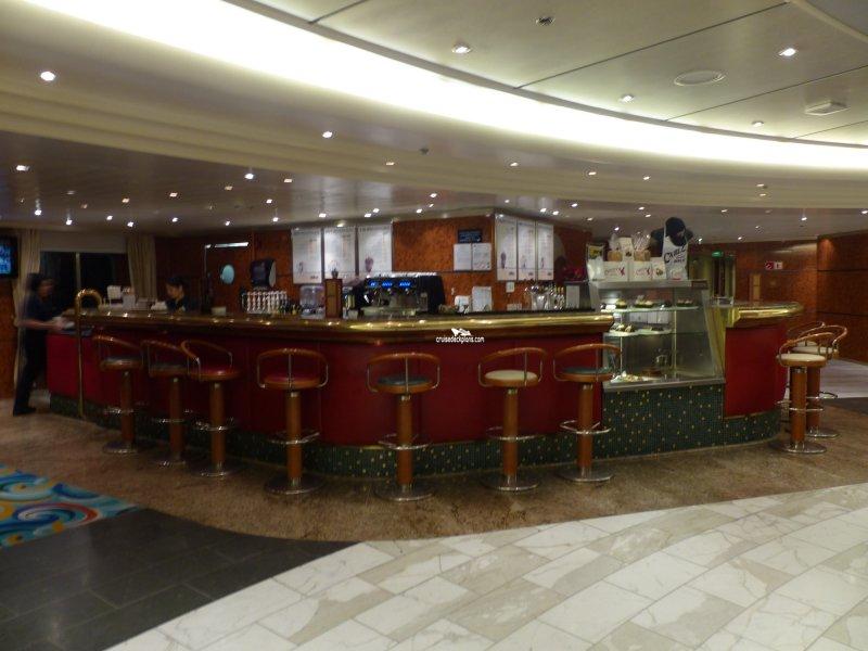 Norwegian Sun Atrium Cafe and Bar Pictures