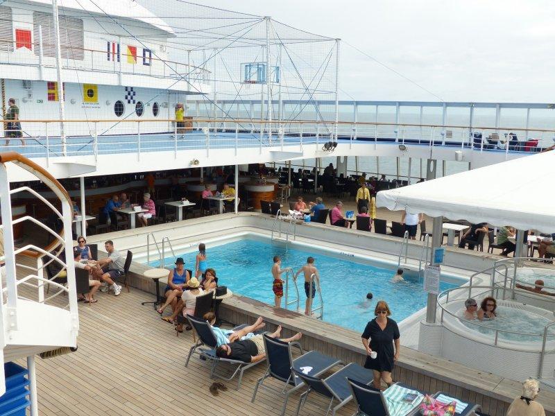 Norwegian Sun Pools Pictures
