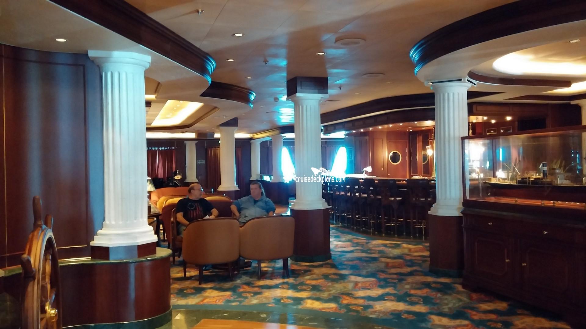 Caribbean Princess Wheelhouse Bar Pictures