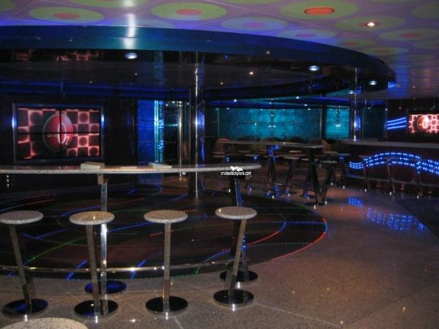 Carnival Dream Club O2 Pictures