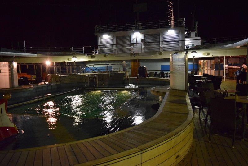 Zuiderdam Sea View Pool Pictures