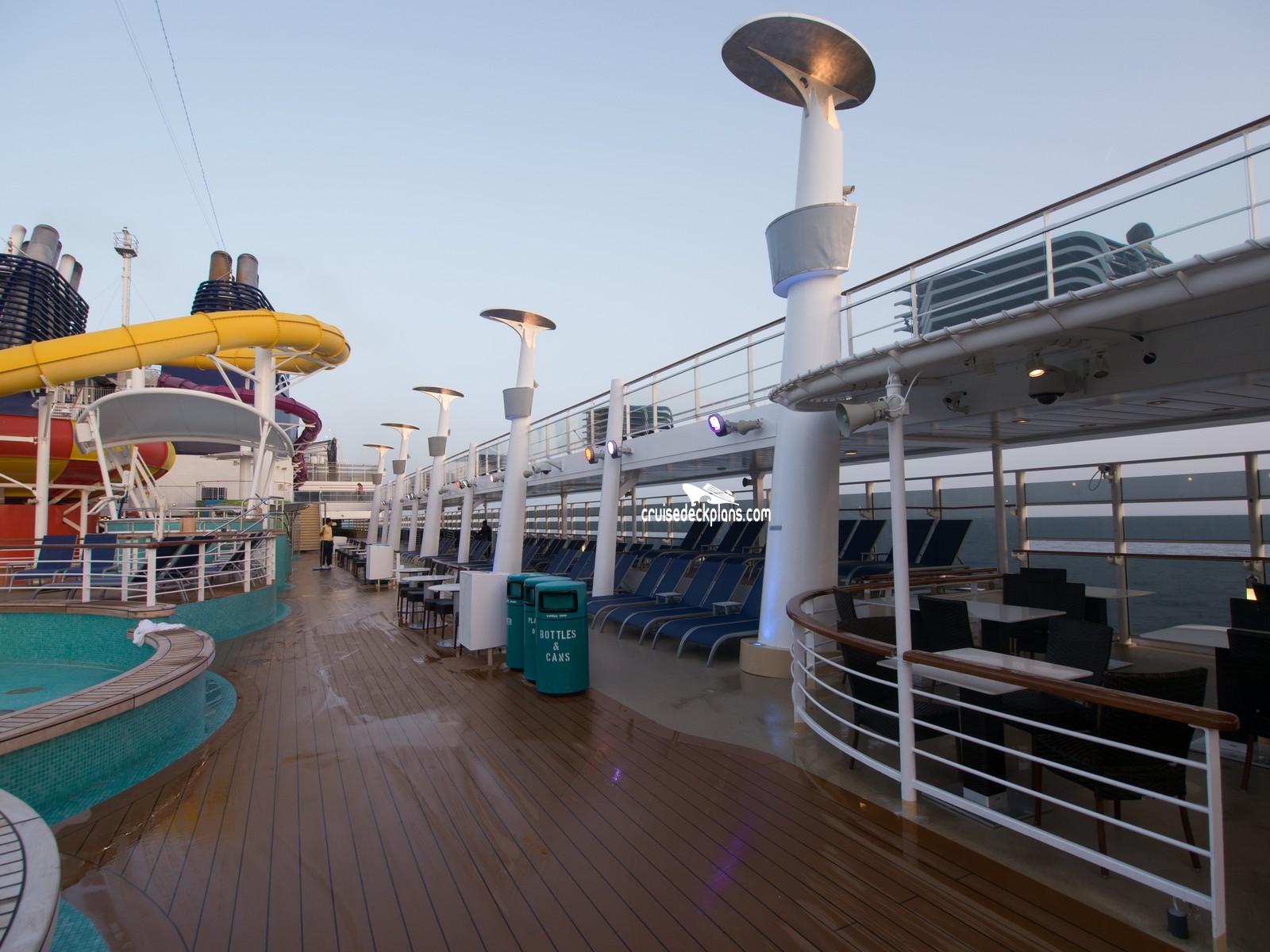 Norwegian Epic Pool Pictures
