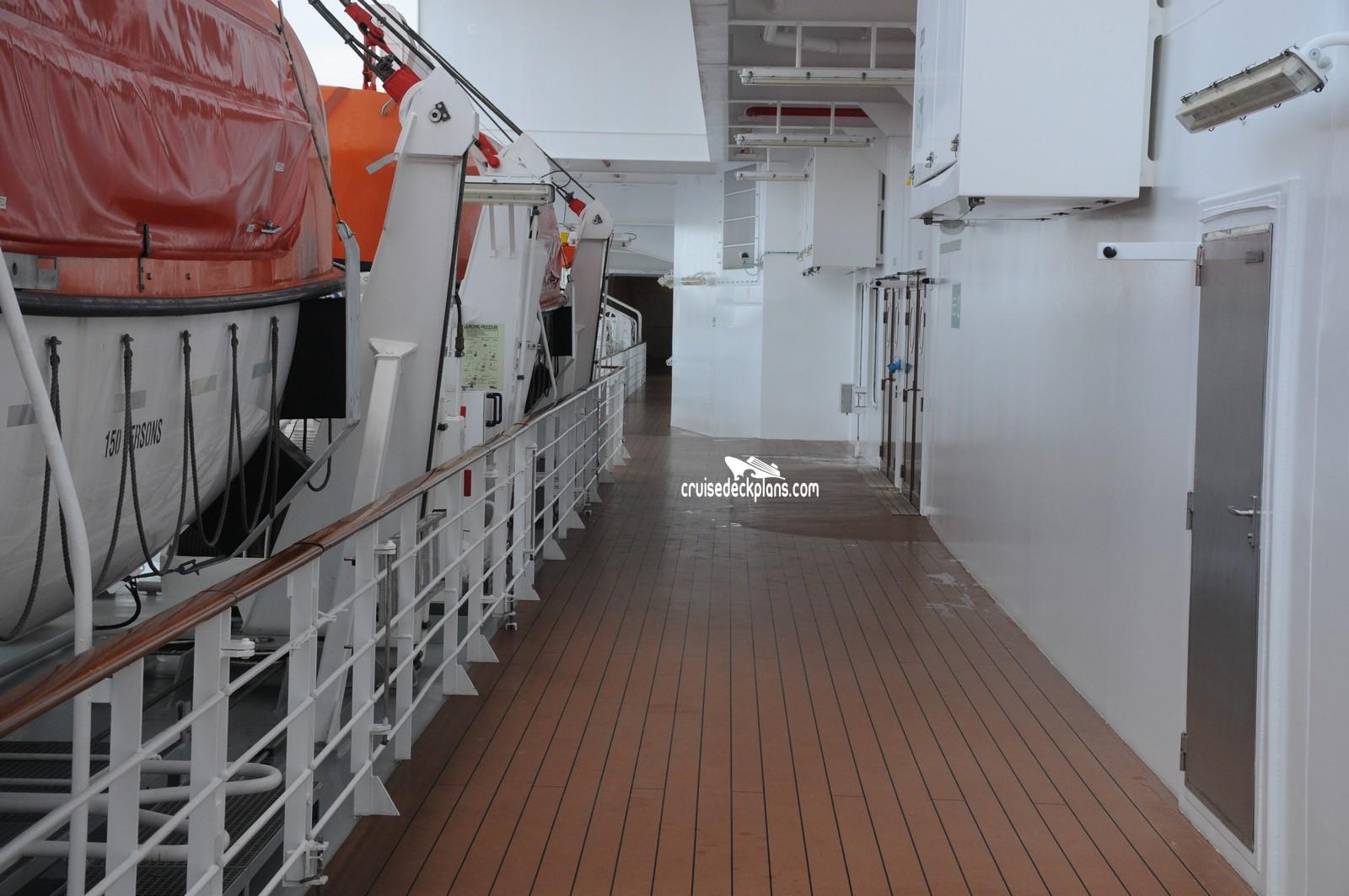 MSC Divina Exterior Promenade Pictures