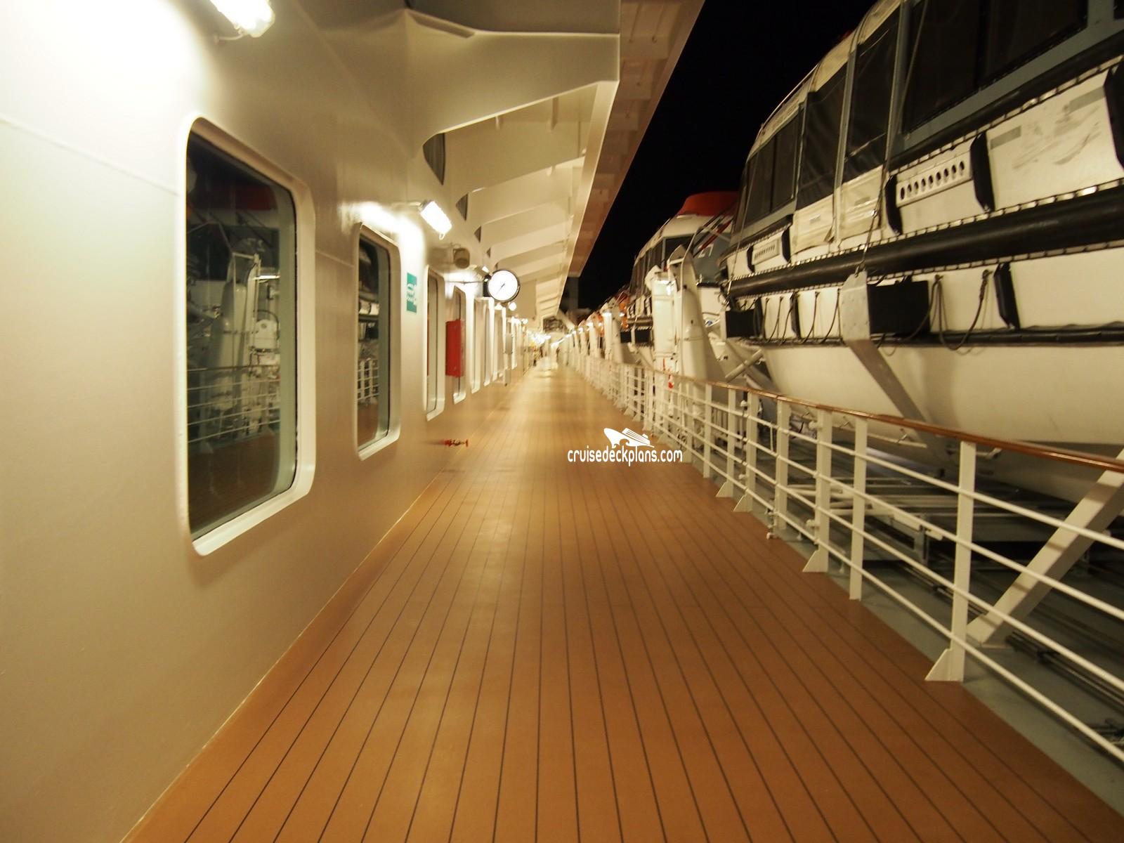 MSC Divina Exterior Promenade Pictures