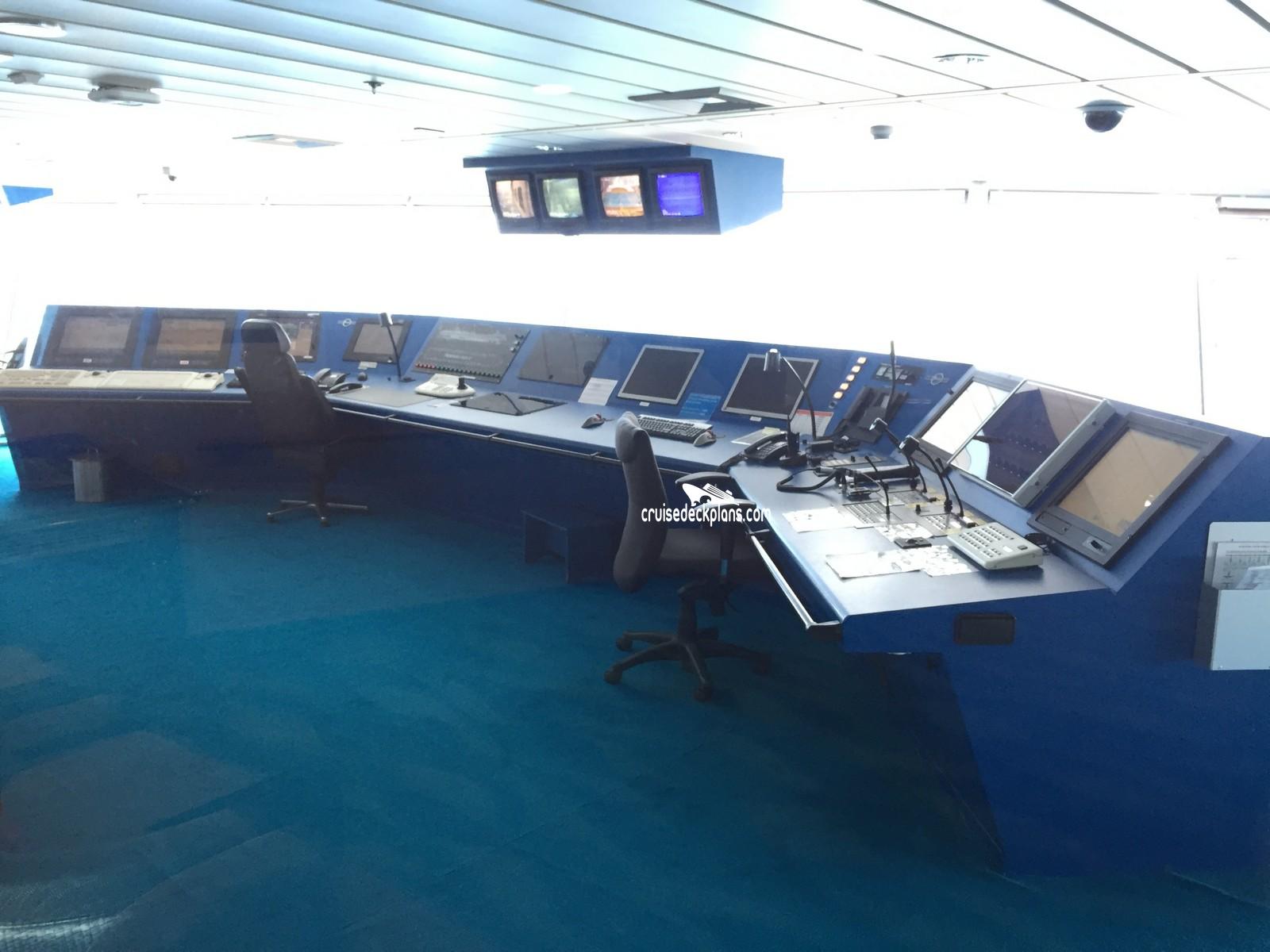 Norwegian Gem Bridge Pictures