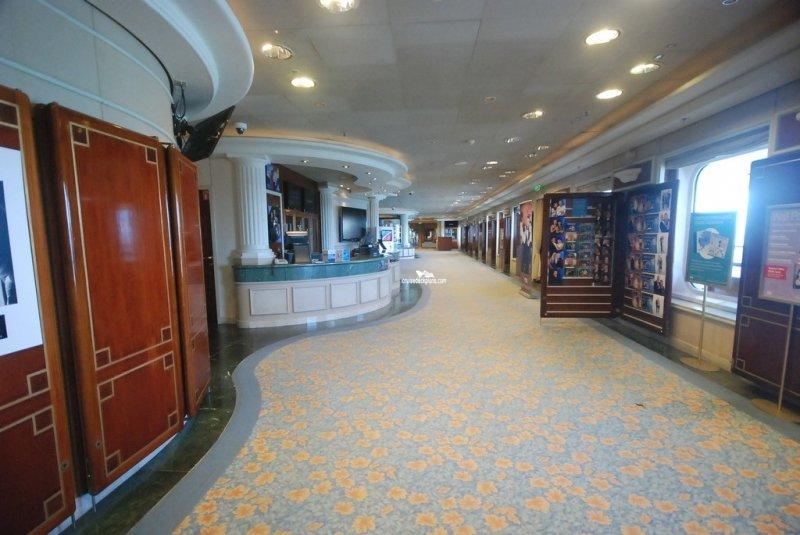 Grand Princess Photo & Video Gallery Pictures
