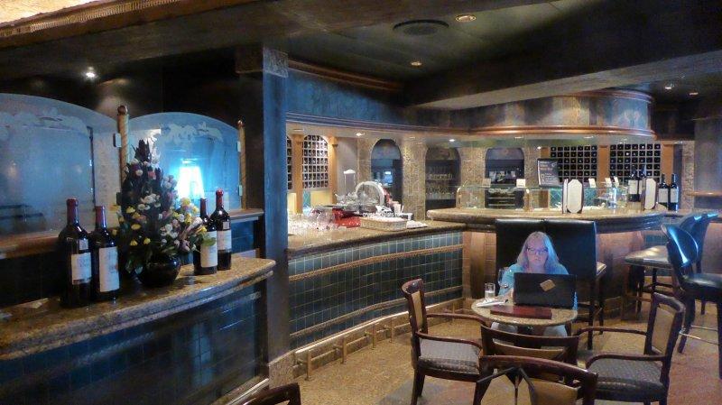 Crown Princess Vines Bar Pictures