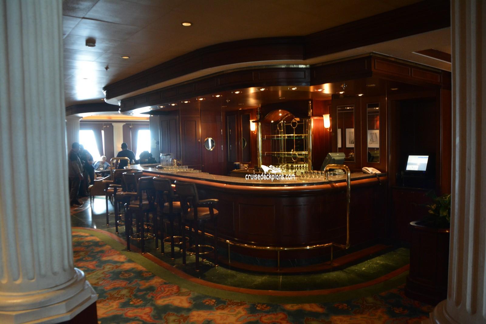 Golden Princess Wheelhouse Bar Pictures