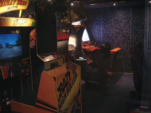 Westerdam Club HAL Pictures