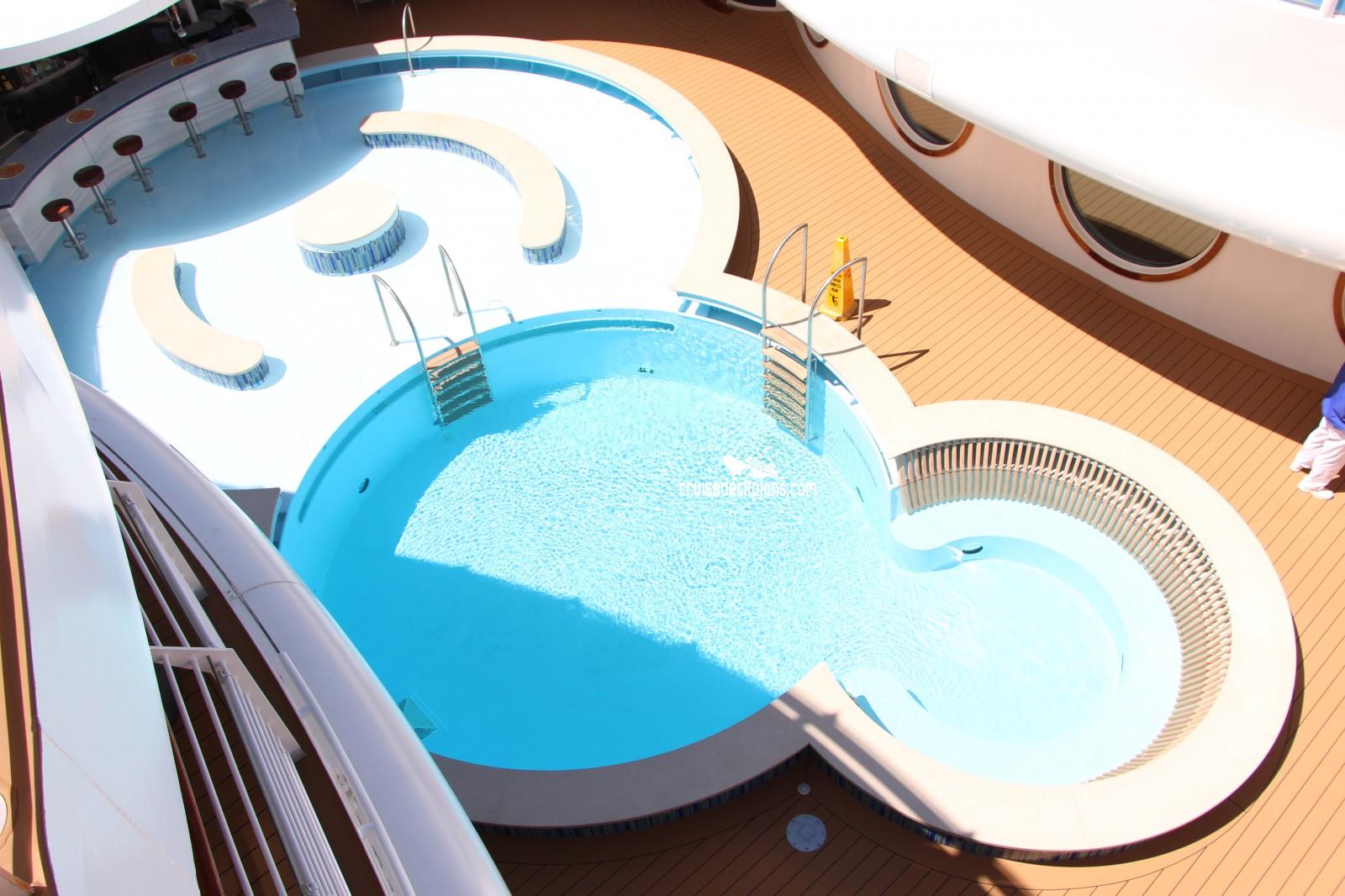 Disney Dream Quiet Cove Pool Pictures
