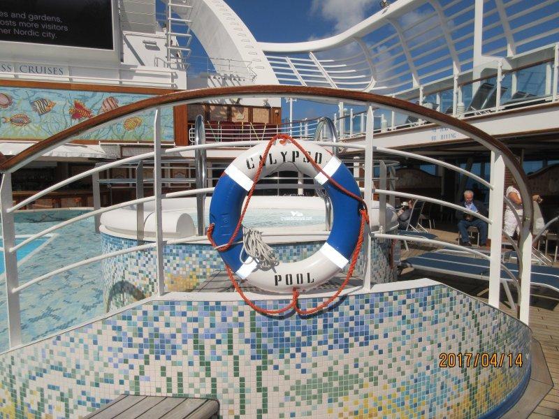 Crown Princess Calypso Reef and Pool Pictures