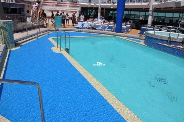 Explorer of the Seas Main Pools Pictures