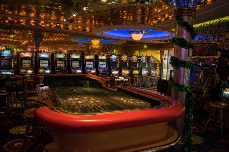 Rhapsody of the Seas Casino Royale Pictures